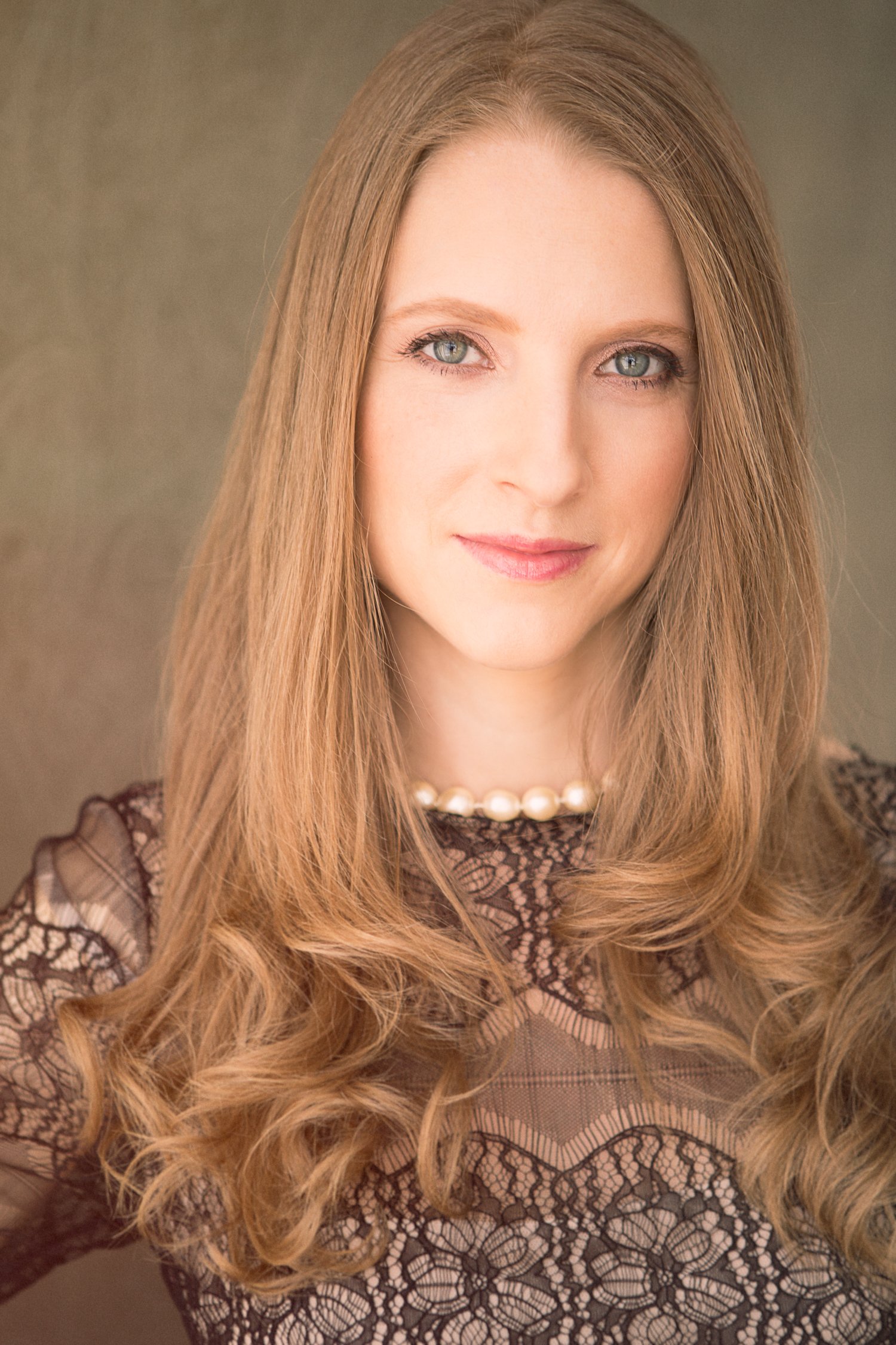 TARRA Profile: 5 Minutes with Amanda Baldwin, President of Supergoop!